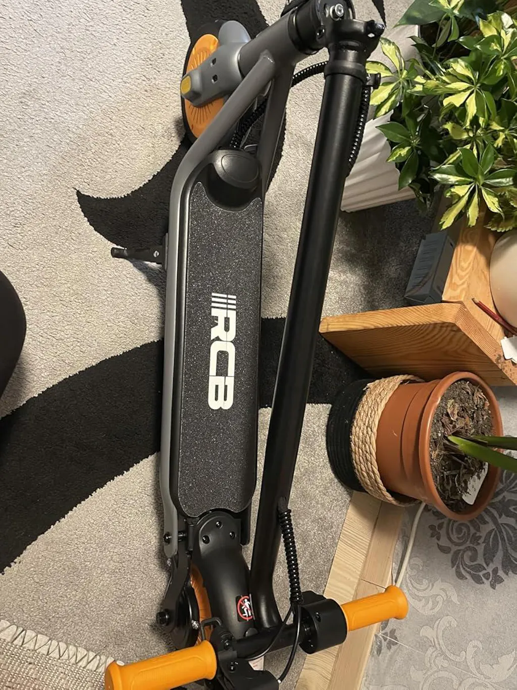 RCB R7X Electric Scooter for Children and Teenagers（ 6-12）
