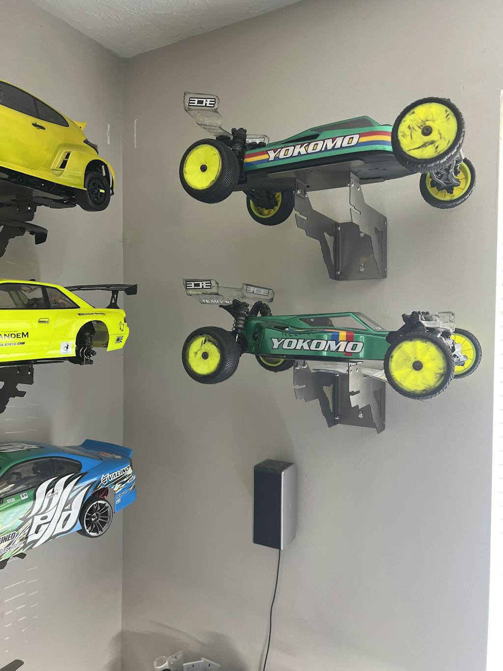 RC PRO RACK 1/10 STANDARD WALL MOUNTED STORAGE & DISPLAY RACK – rcprorack