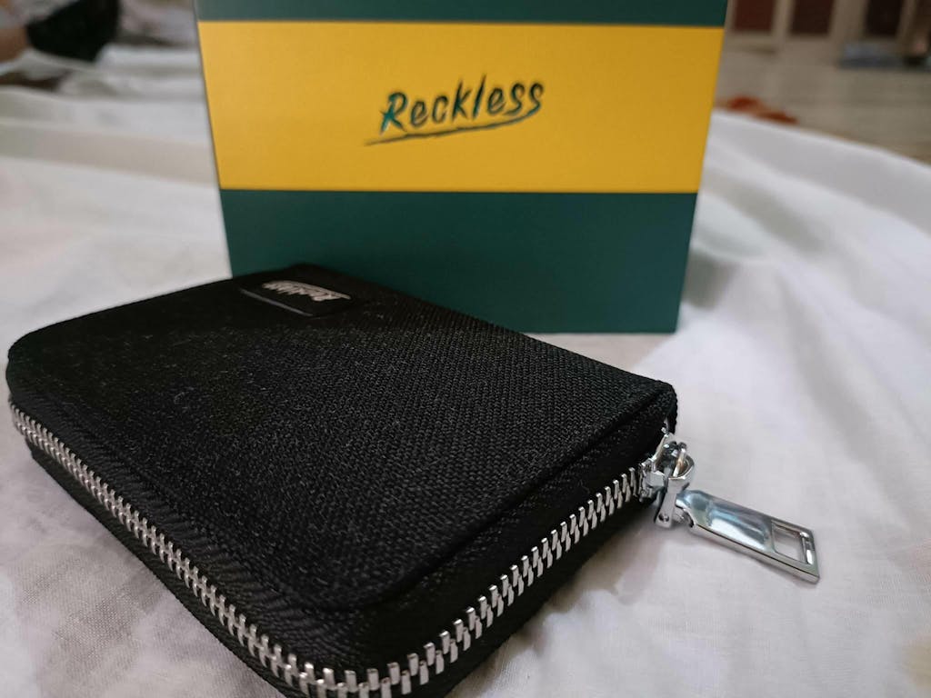 Zip Coin Wallet · Black · RecklessPh
