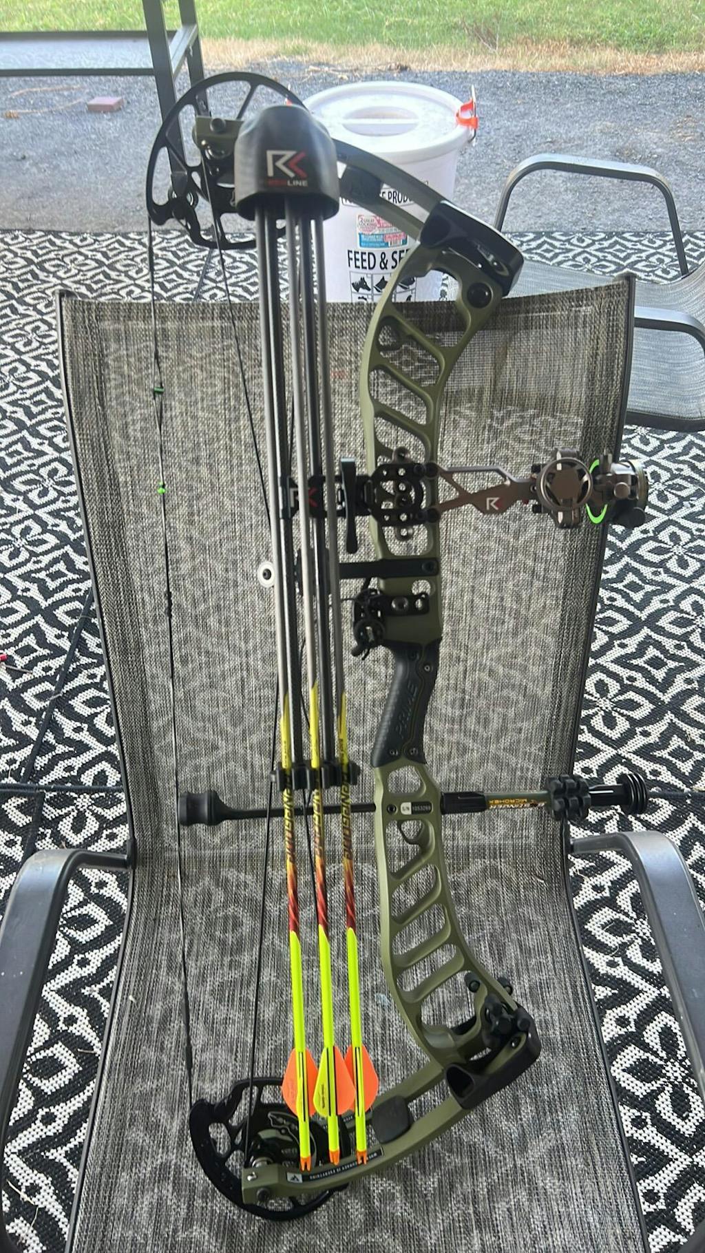 Redline Bowhunting RL-1 Carbon 3 Arrow Quiver