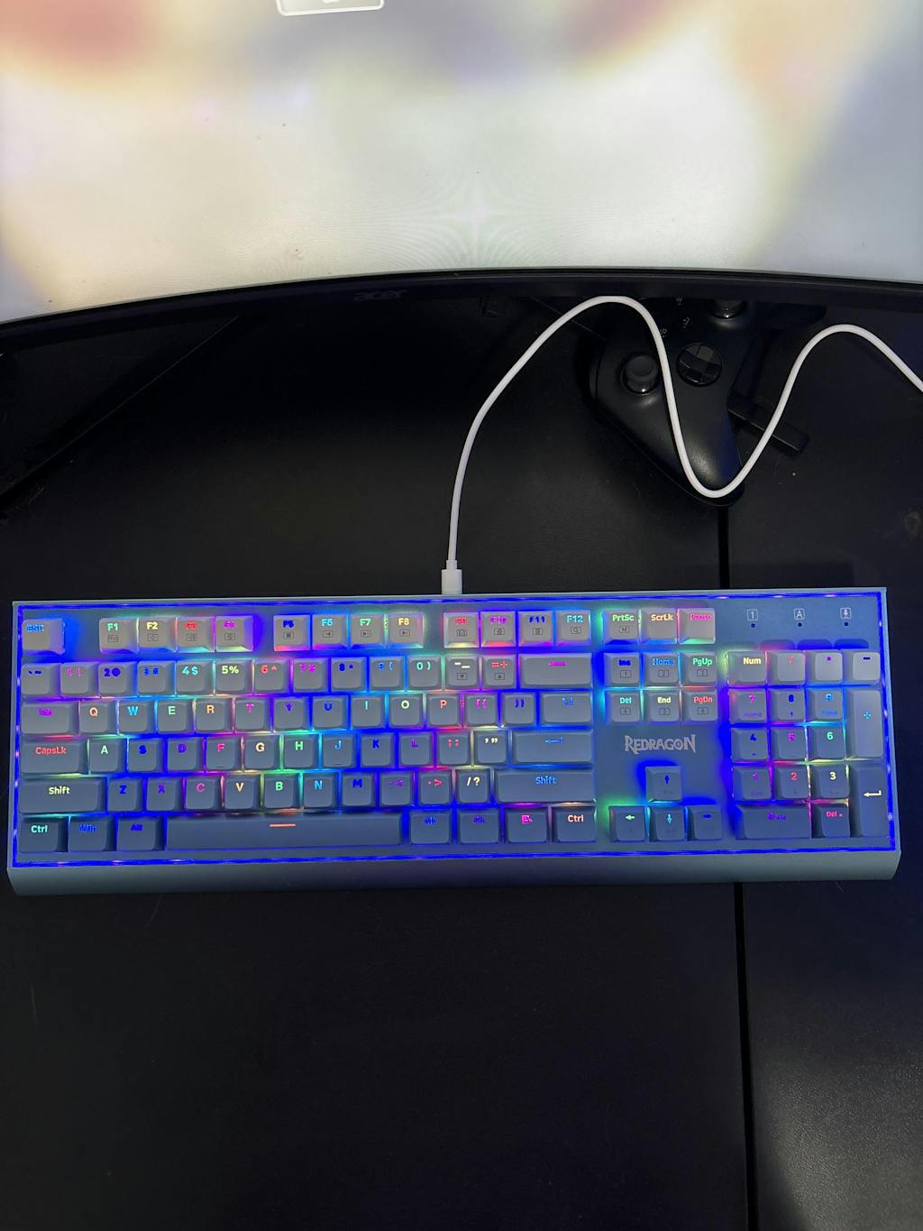 Redragon K654 104 Keys RGB Gaming Keyboard w/ Weighted Aluminum Frame ...