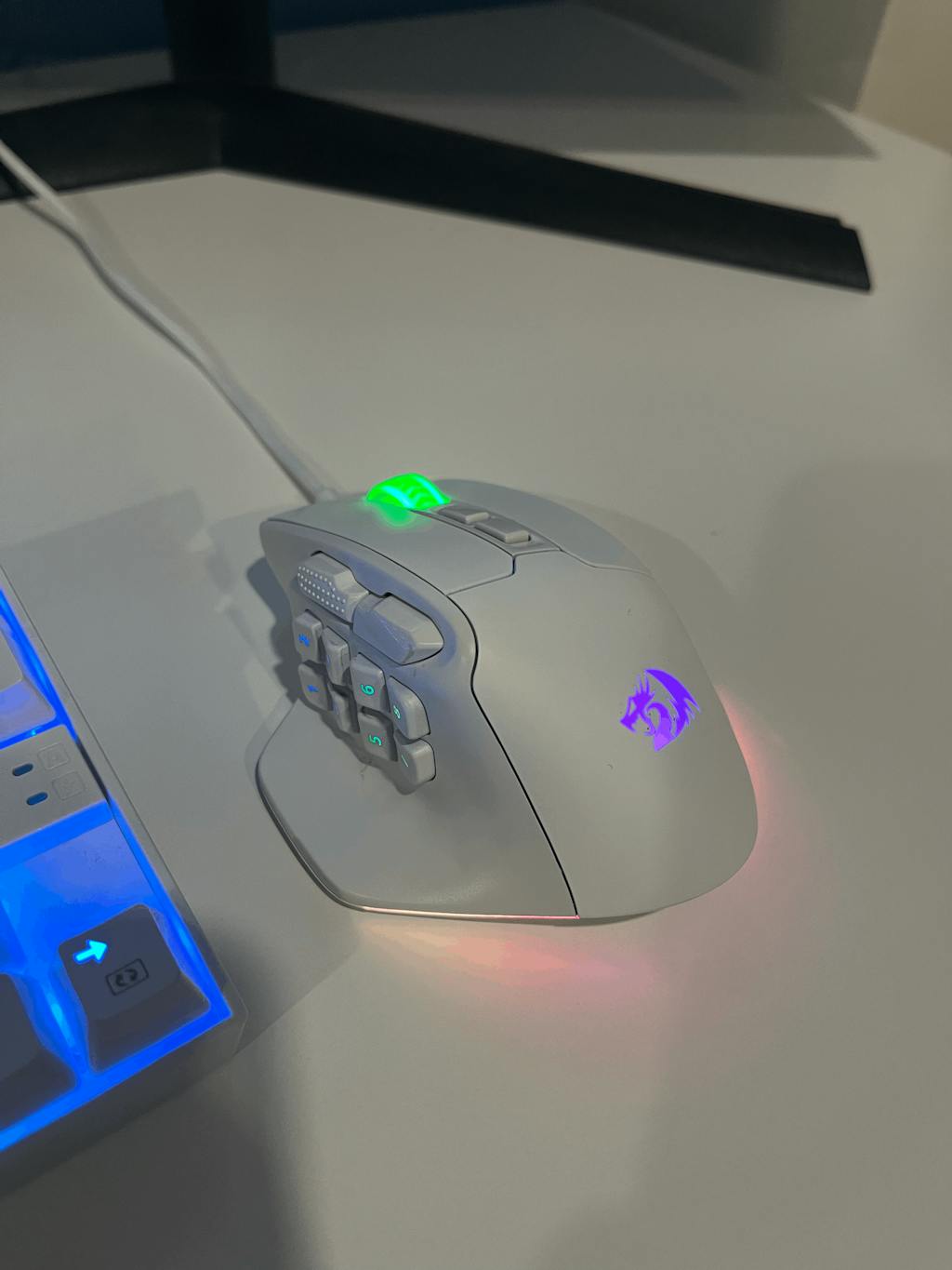 Upgrade Your Gaming with Redragon M811 PRO Wireless MMO Gaming Mouse ...