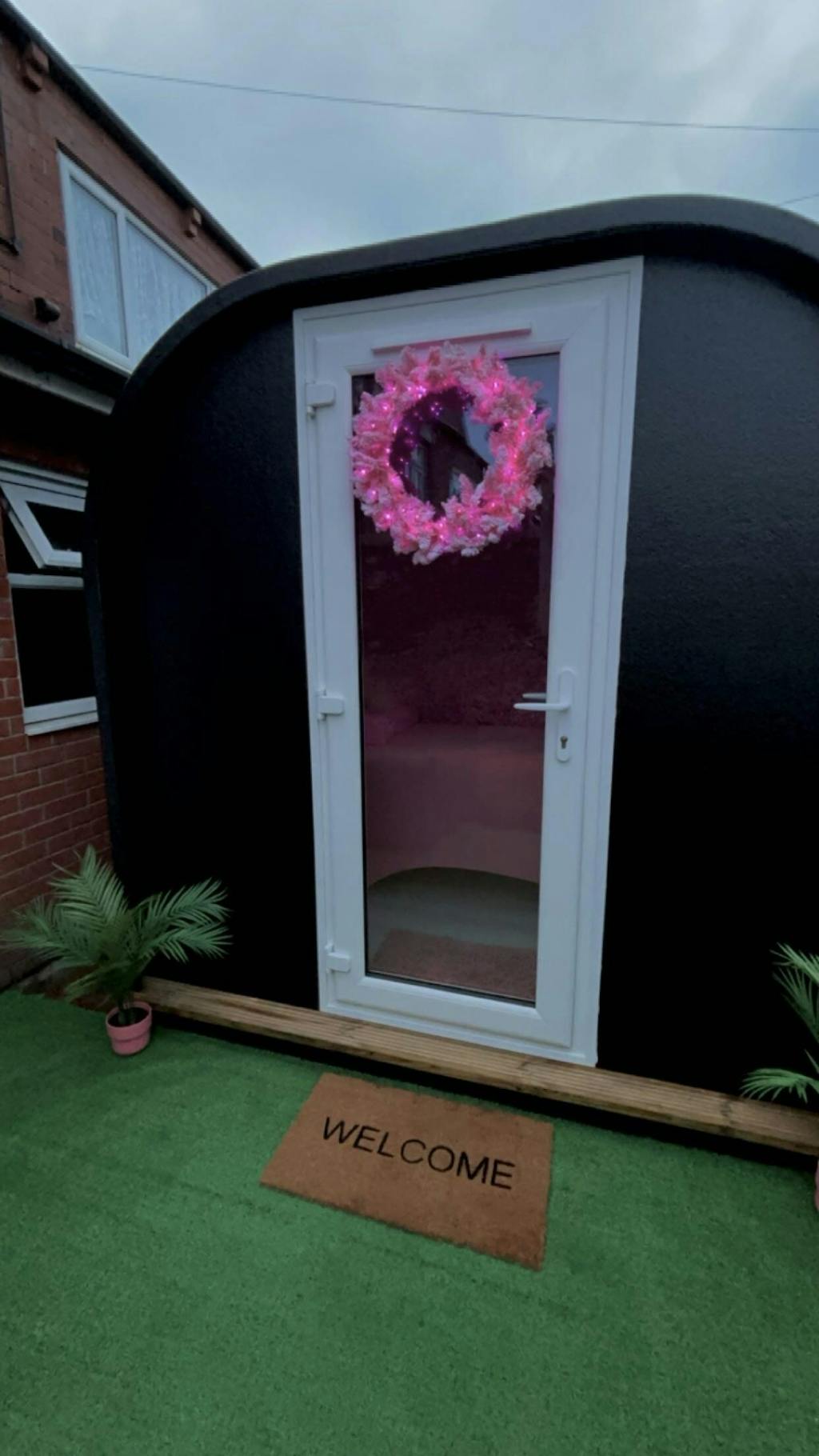 Home Garden Office Pod Uk | Insulated Garden Office Pod | Remote Pods