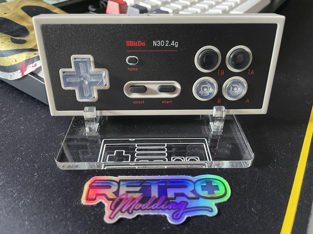 Présentoir de contrôleur NES — Retro Modding