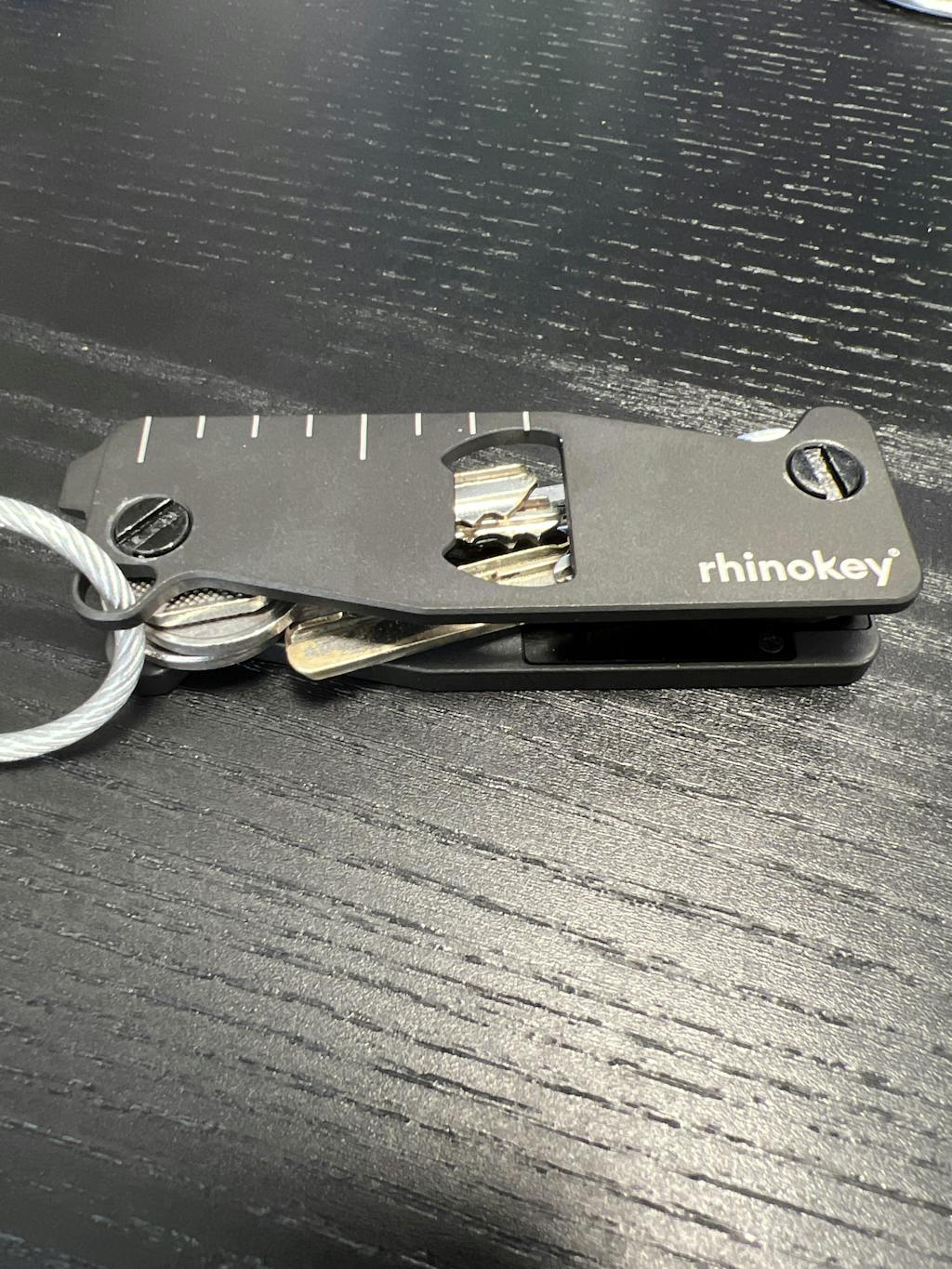 Rhinokey® - #1 Titanium sleutelorganizer, multitools en licht