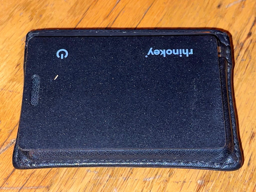 Rhinokey® Smart - The Modern Trackable Key Organizer and Flashlight