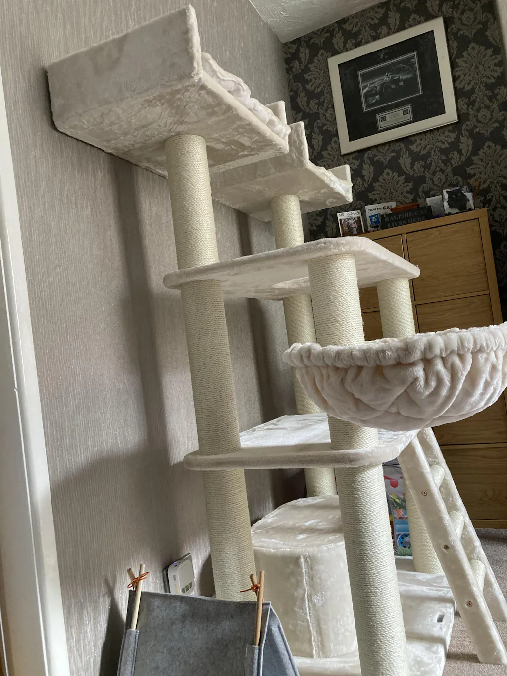 Cat Tree for large cats Corner Cat XXL (Light Grey) - CatTreeKing USA