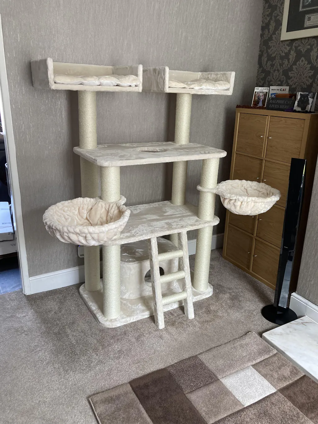Cat Tree for large cats Corner Cat XXL (Light Grey) - CatTreeKing USA