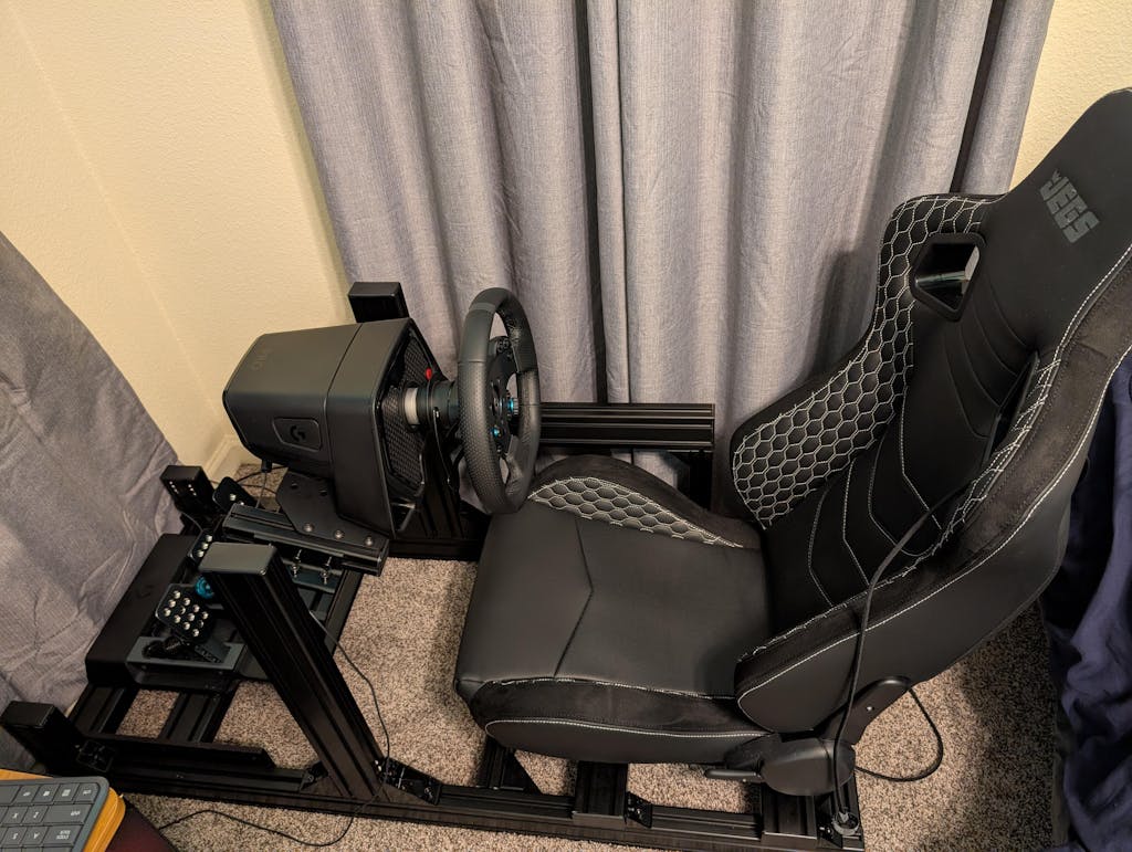 Rig Metal Plus Sim Cockpit - Black – RigMetal