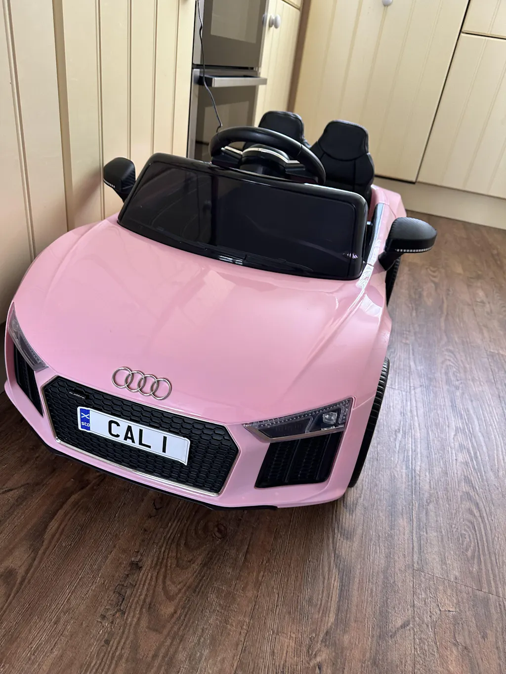 Audi R8 Spyder Super Sports Toy Car 12V Battery Electric Ride On Car ...