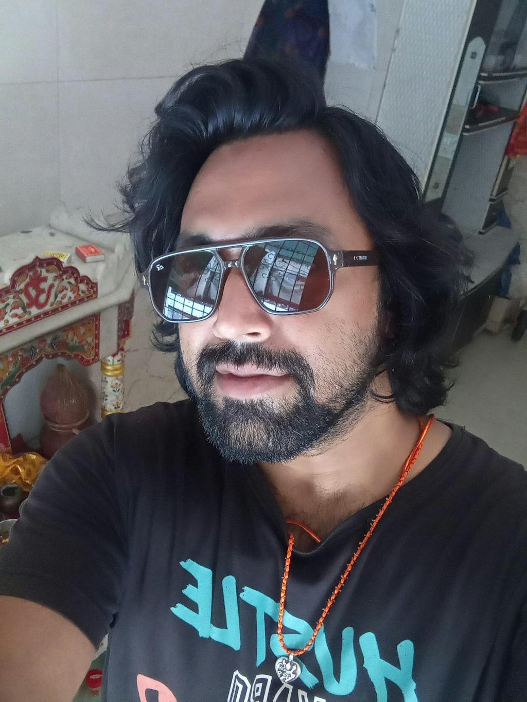 RIO RABBIT – Exclusive Perfumes & Sunglasses for a Bold Style