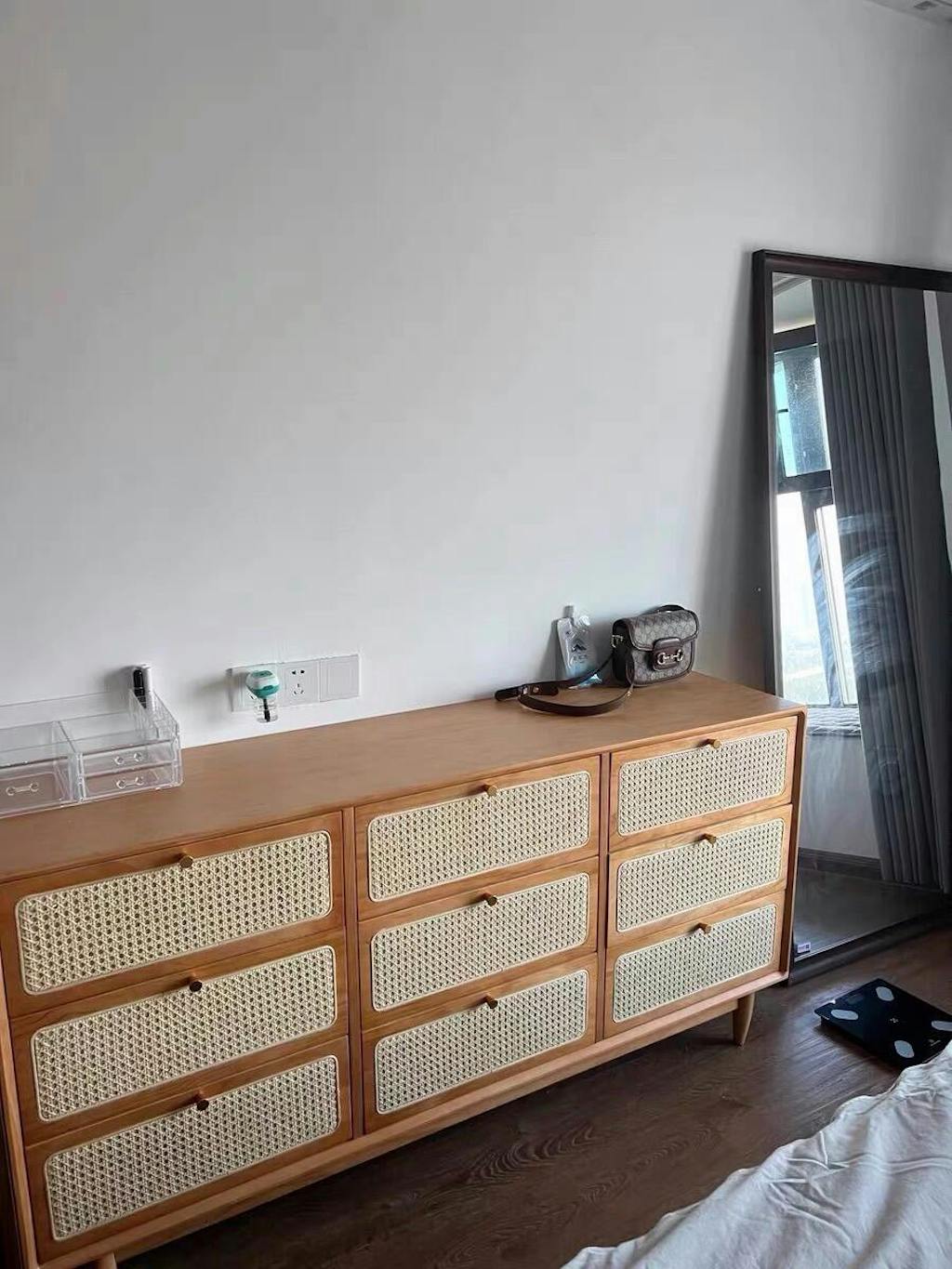 Stylish Oak Cabinet for Smart Small Space Solutions oak cabinets | Rit Concept