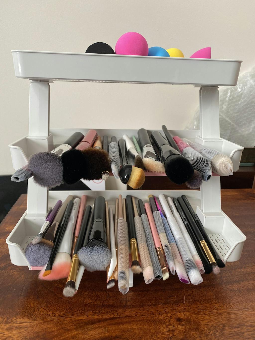 Makeup Brush Drying Rack | Best Rack for Brushes & Sponges | RIVANLI ...