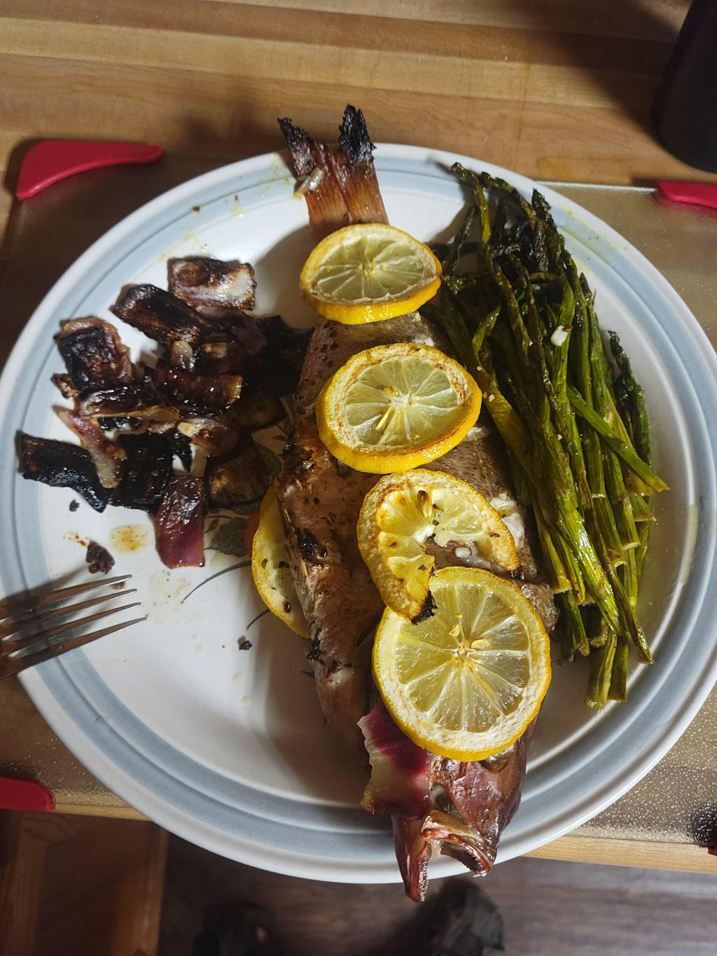 Pacific Red Snapper | Whole Red Snapper Fish Delivery | Riviera Seafood ...