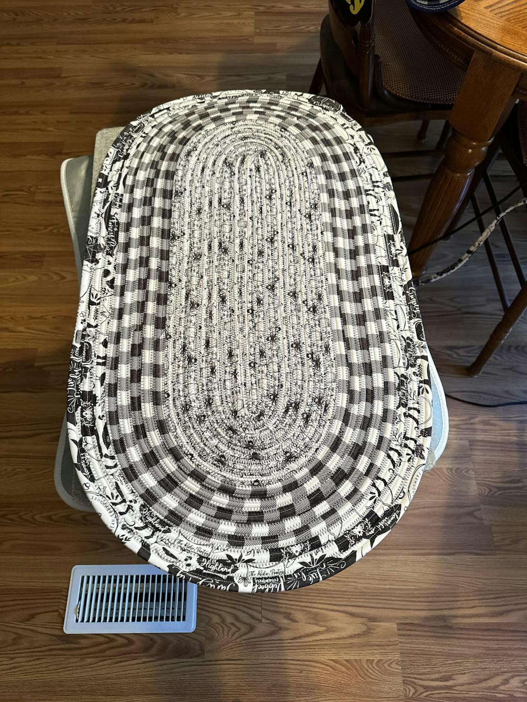 Jelly-Roll Rug (PDF pattern) *updated – RJ Designs / RomaQuilts