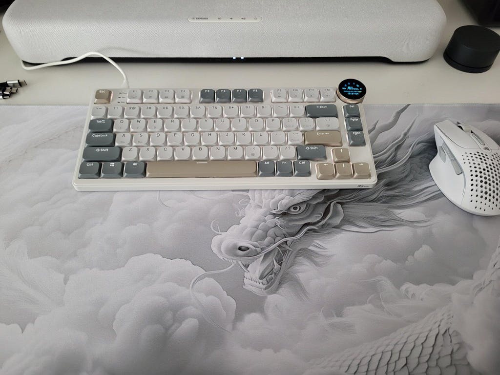 RK ROYAL KLUDGE N80 Low-Profile Mechanical Keyboard with Display Screen ...