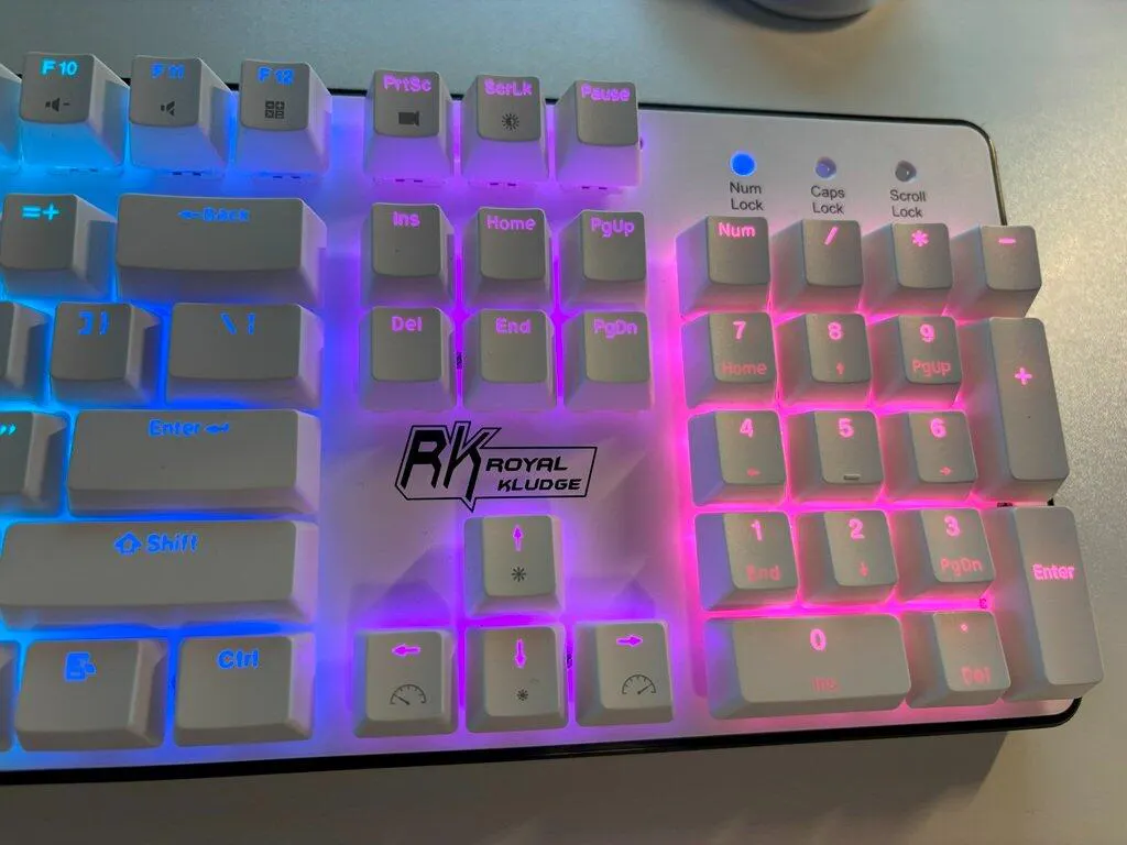 RK ROYAL KLUDGE RK920 Full Size 104 Keys Wired Rainbow Backlit ...