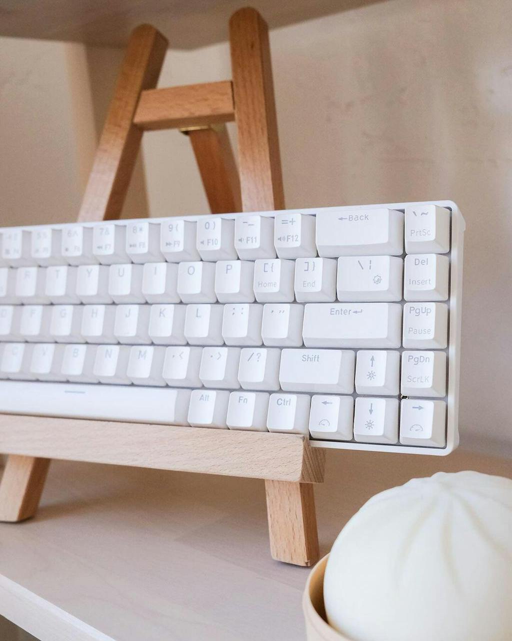 RK Royal Kludge RK68 65 Percent Wireless Hot-Swap Mechanical Keyboard ...