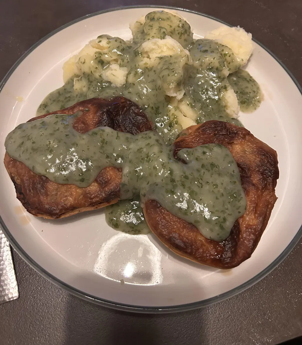Robins Pies and Mash and Liquor – Robins Pie and Mash