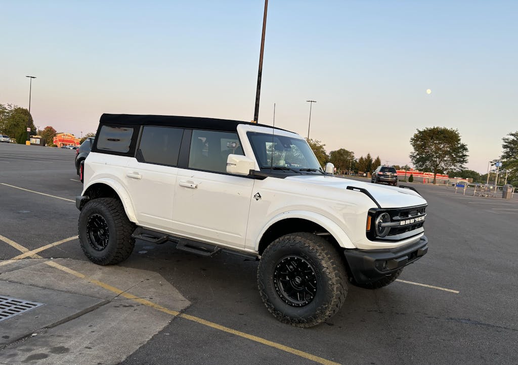 Rocktrix RT110 - Classic Seven Split Spoke Mesh, 17x9 Wheels – Rocktrix ...