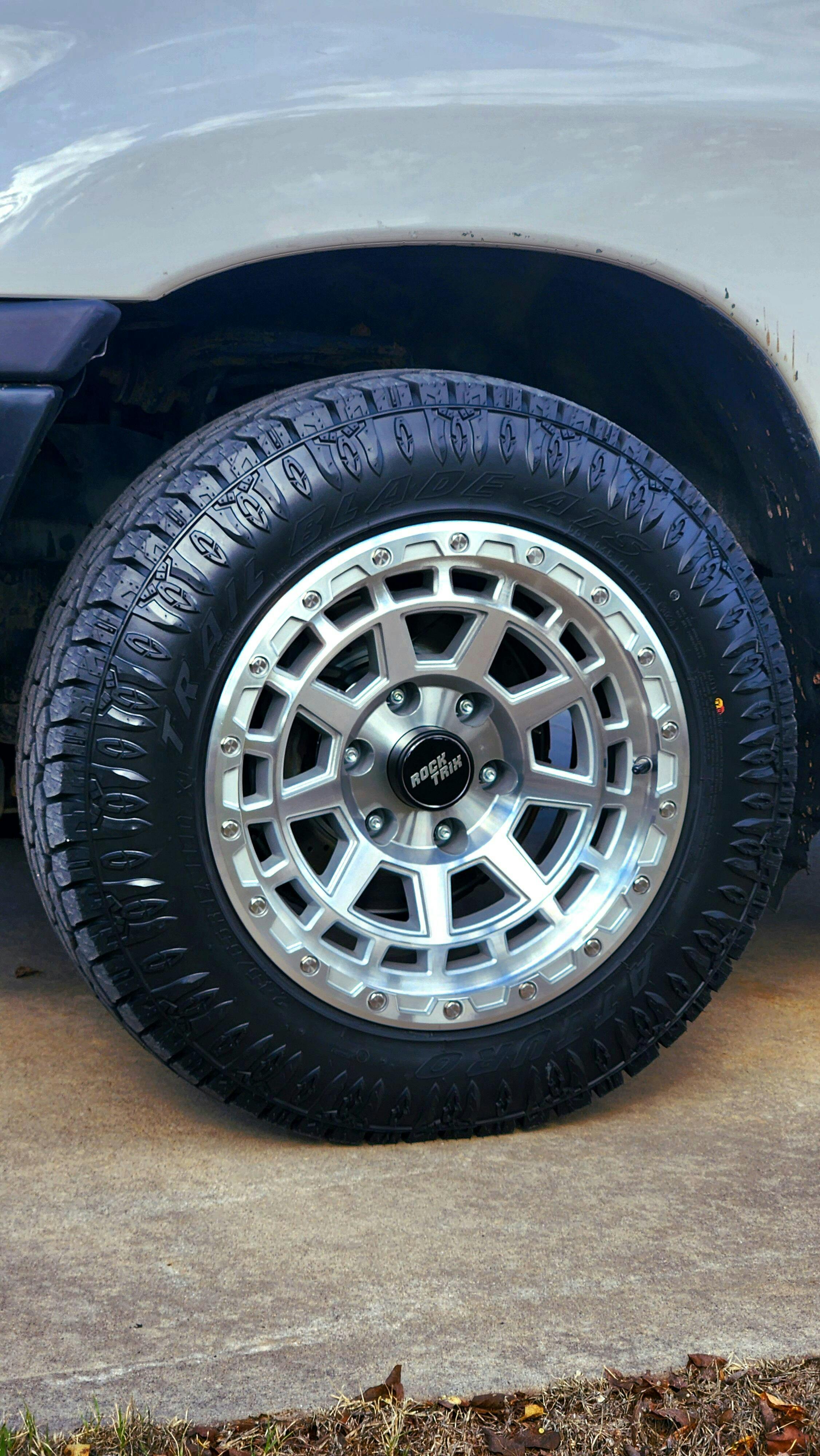 Rocktrix RT114 - 9 Flat Spokes, 17x9 Wheels – Rocktrix Offroad