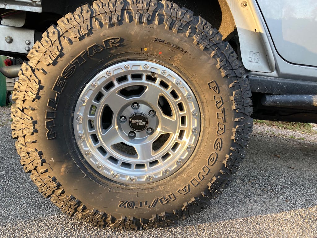 Rocktrix RT115 - Modern 5 Spoke, 17x9 Wheels – Rocktrix Offroad