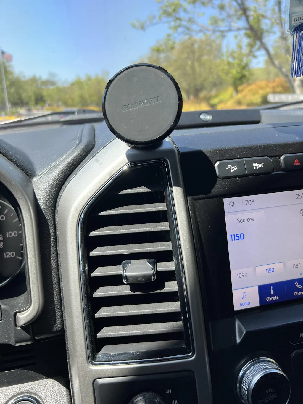 Dual Magnet Swivel Mount | Rokform