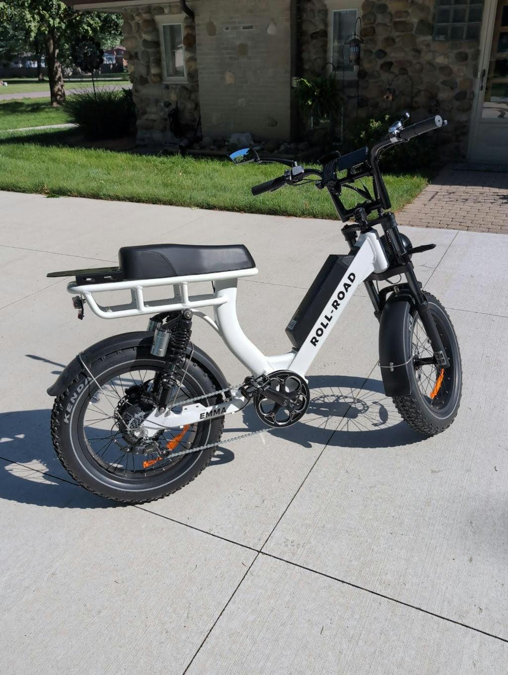 EMMA 1000W Ebike 30+MPH|Moped Style Ebike – Roll Road Ebike
