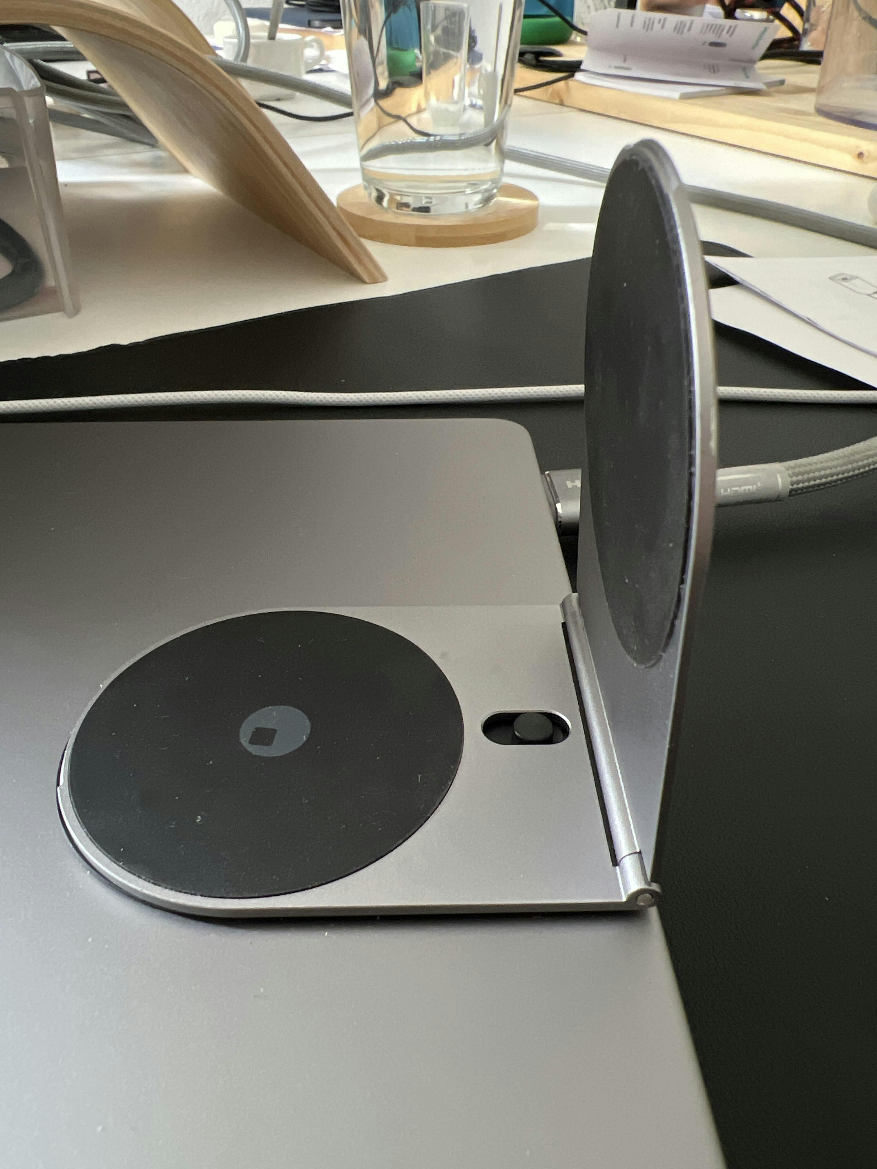 Rolling Square EDGE® Pro Core | Universal magnetic phone holder ...