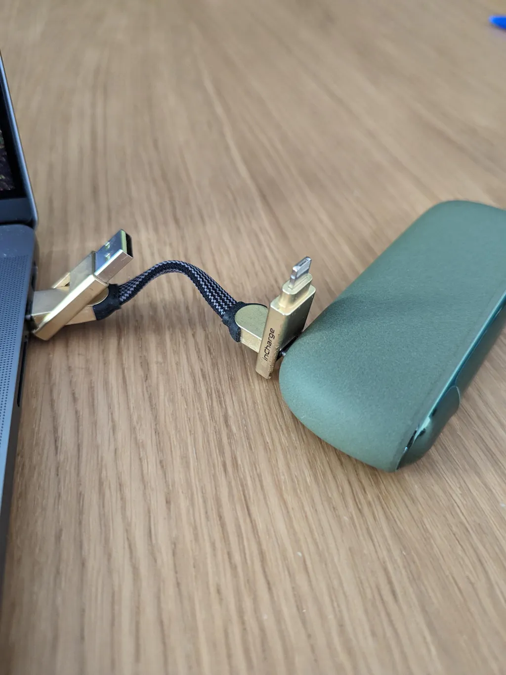 Rolling Square inCharge® X | Keyring multi charging cable | 6 different ...