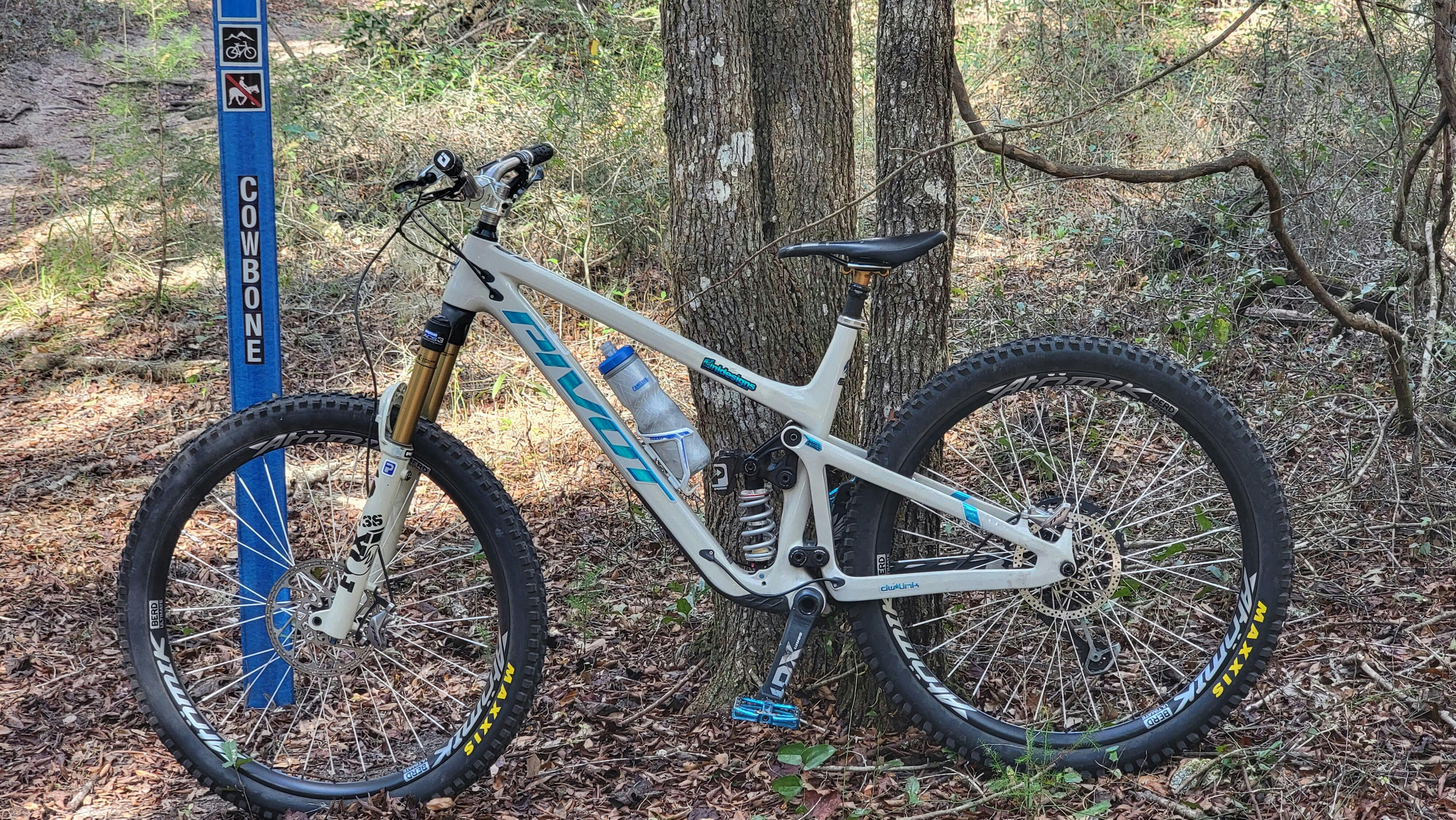 Roost Titanium Riser Handle Bars - Roost bike