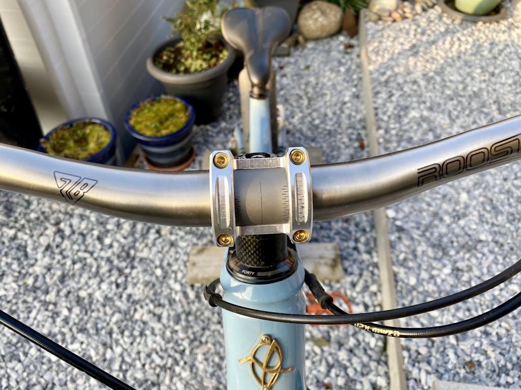 Roost Titanium Riser Handlebars - Roost bike