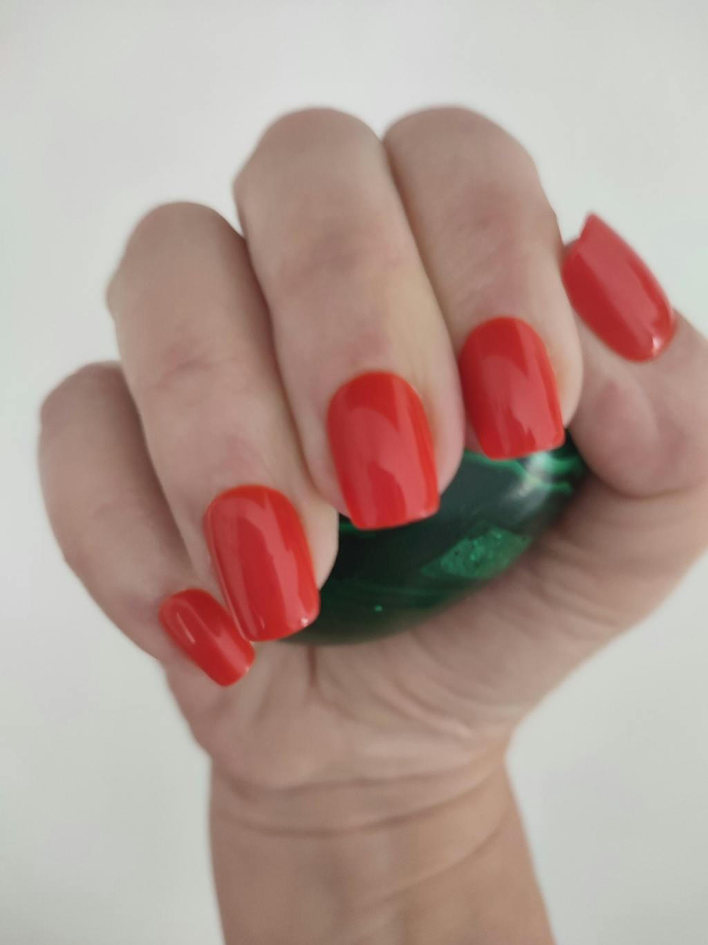 Lost in Paris| Faux ongles rouge chrome | Roxy Nails Paris – ROXY NAILS ...