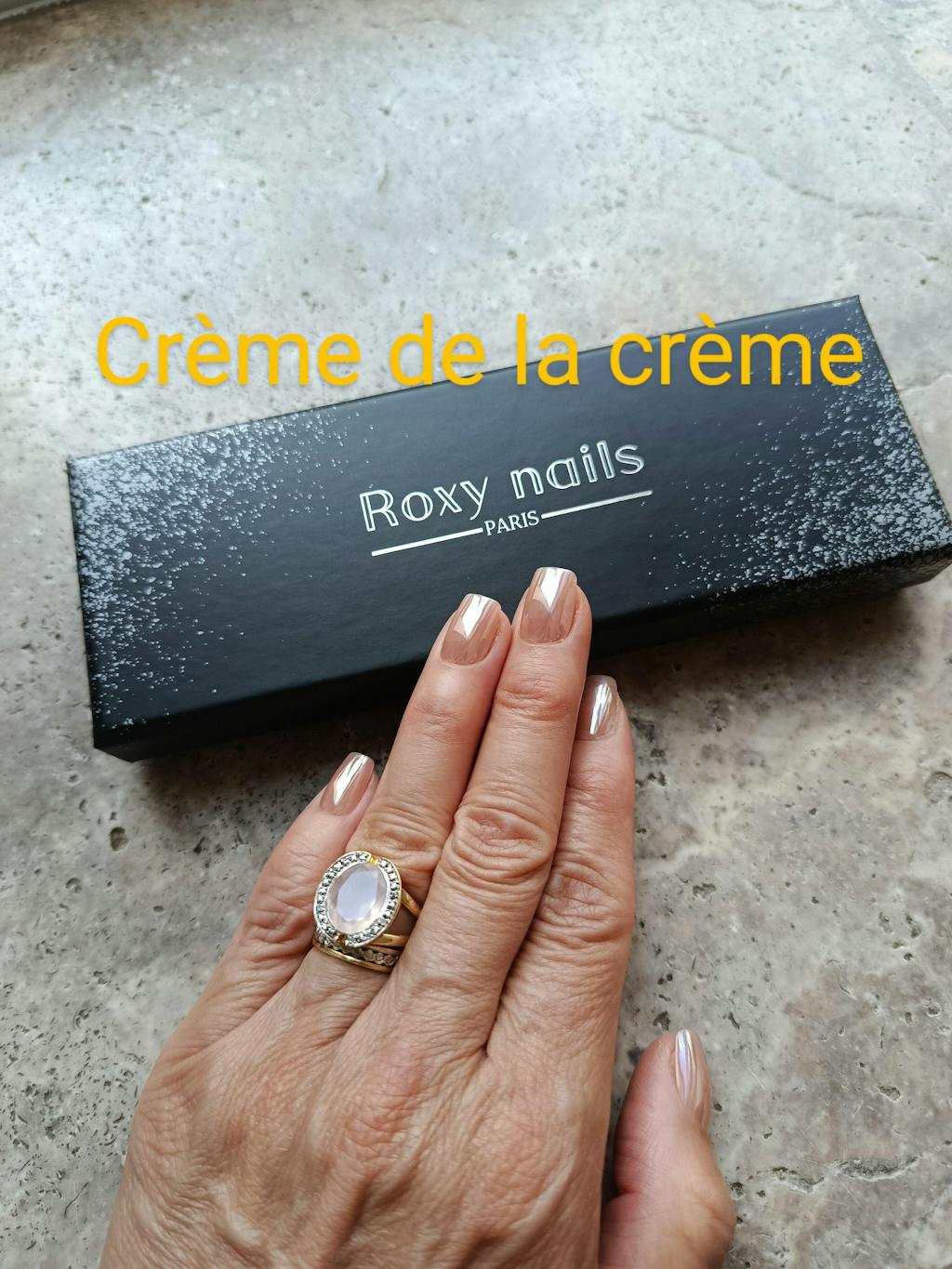 Lost in Paris| Faux ongles rouge chrome | Roxy Nails Paris – ROXY NAILS ...