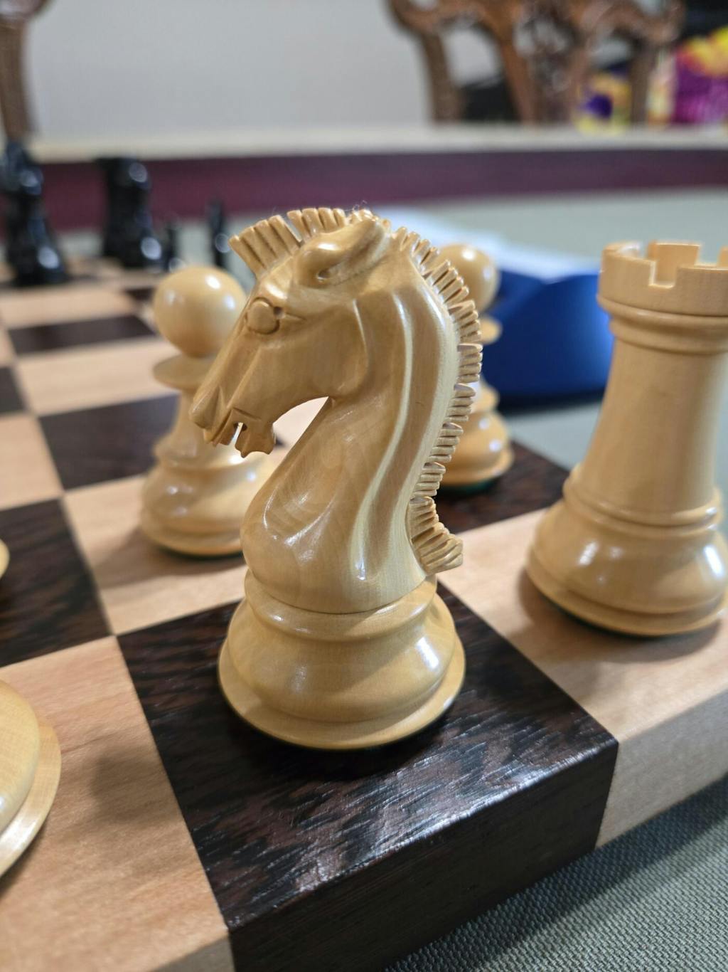 Check the Royal Chess Mall review and purchase your favorite chess sets ...