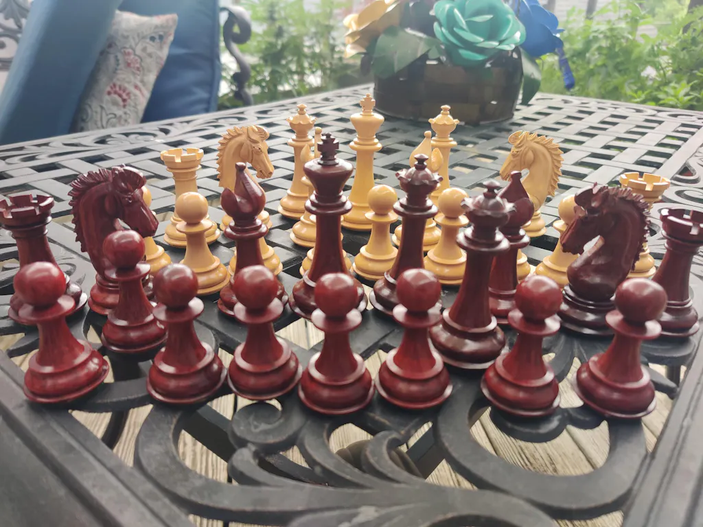 Check the Royal Chess Mall review and purchase your favorite chess sets ...