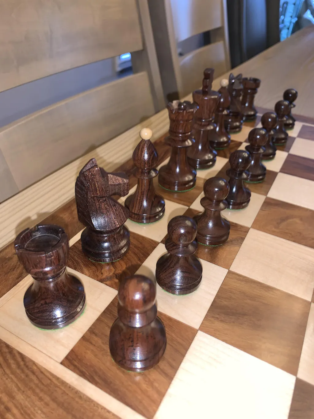 Check the Royal Chess Mall review and purchase your favorite chess sets ...