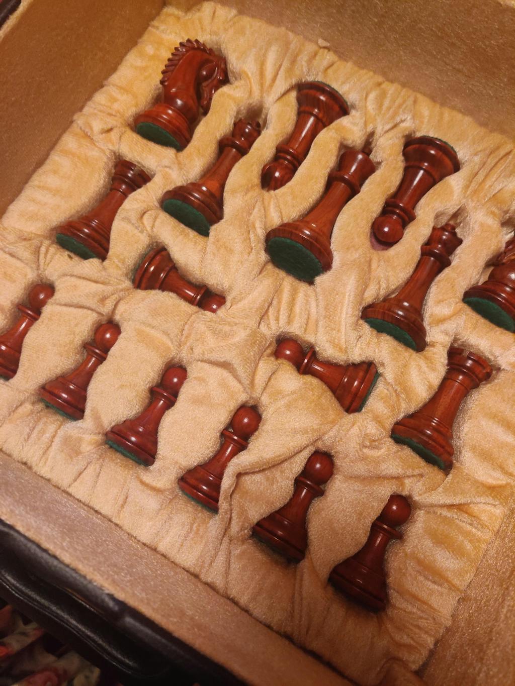 Check the Royal Chess Mall review and purchase your favorite chess sets ...