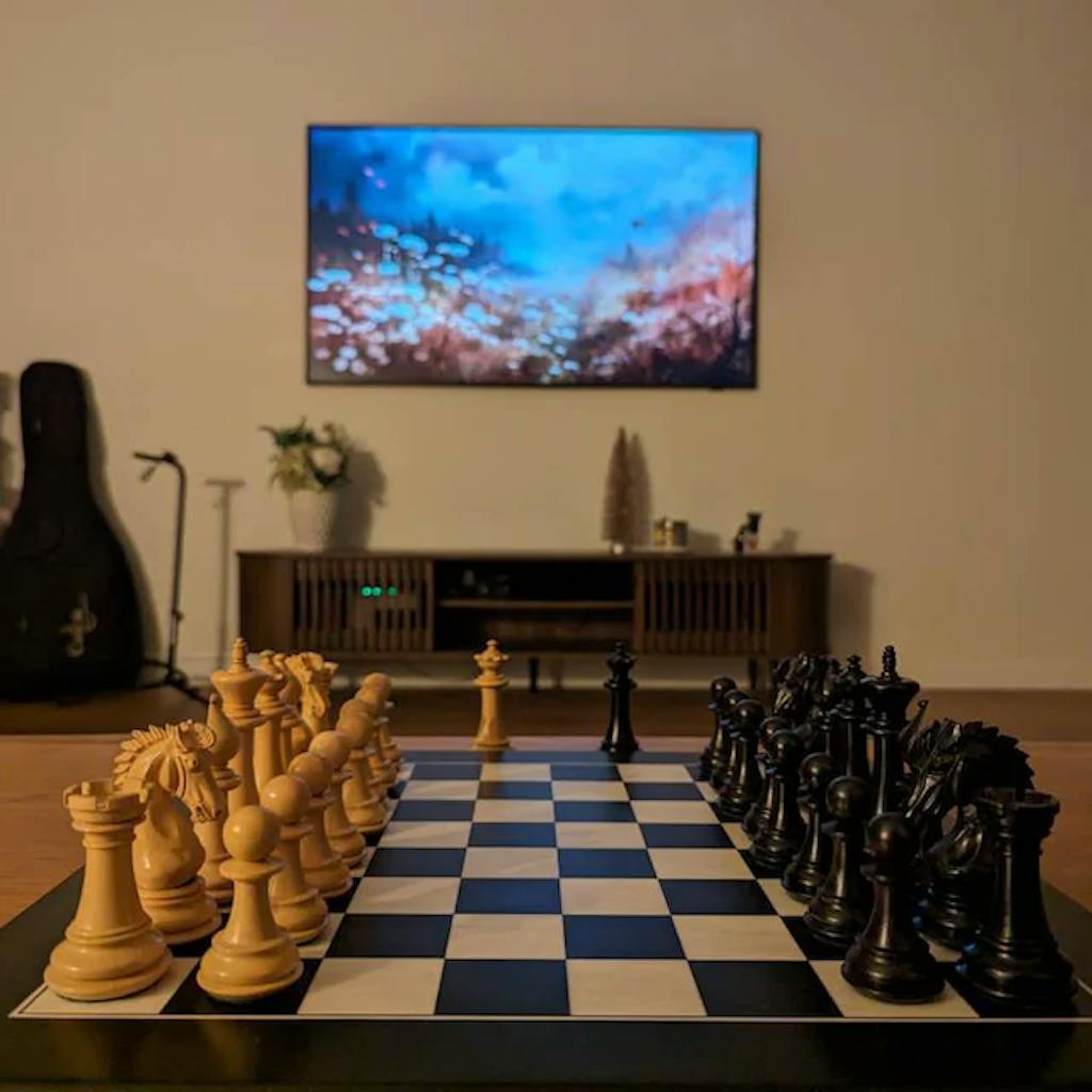 Check the Royal Chess Mall review and purchase your favorite chess sets ...