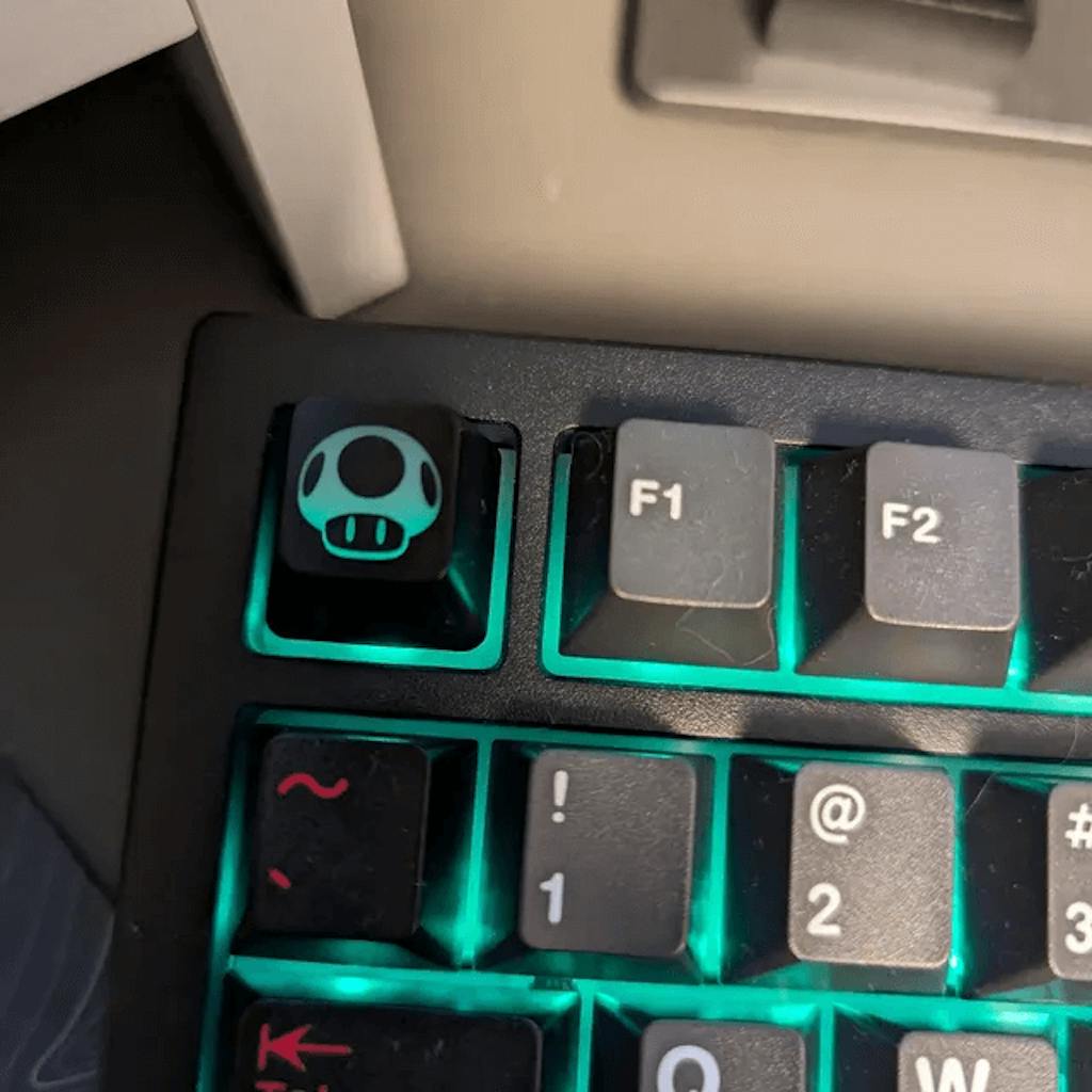 Super Mario Keycap Set – RoyalKeycaps