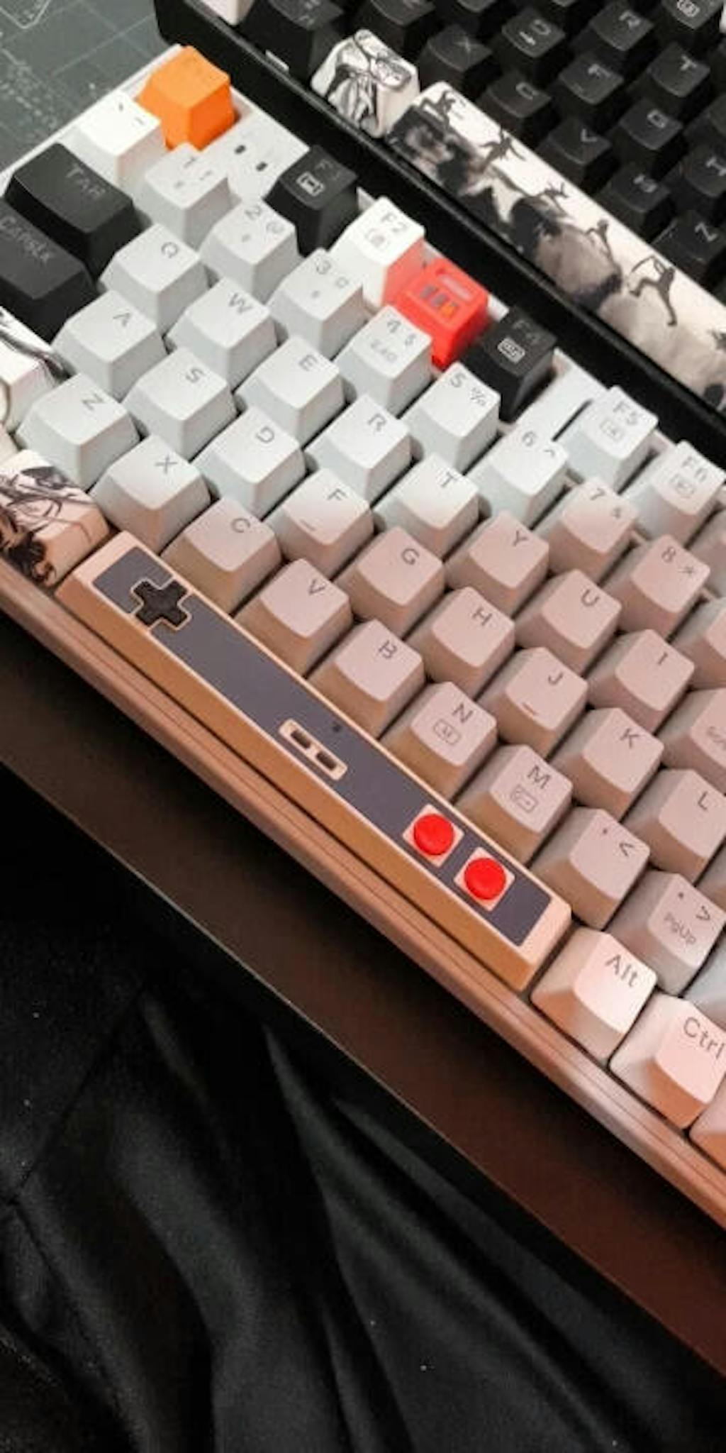 Retro Spacebar Keycap – RoyalKeycaps