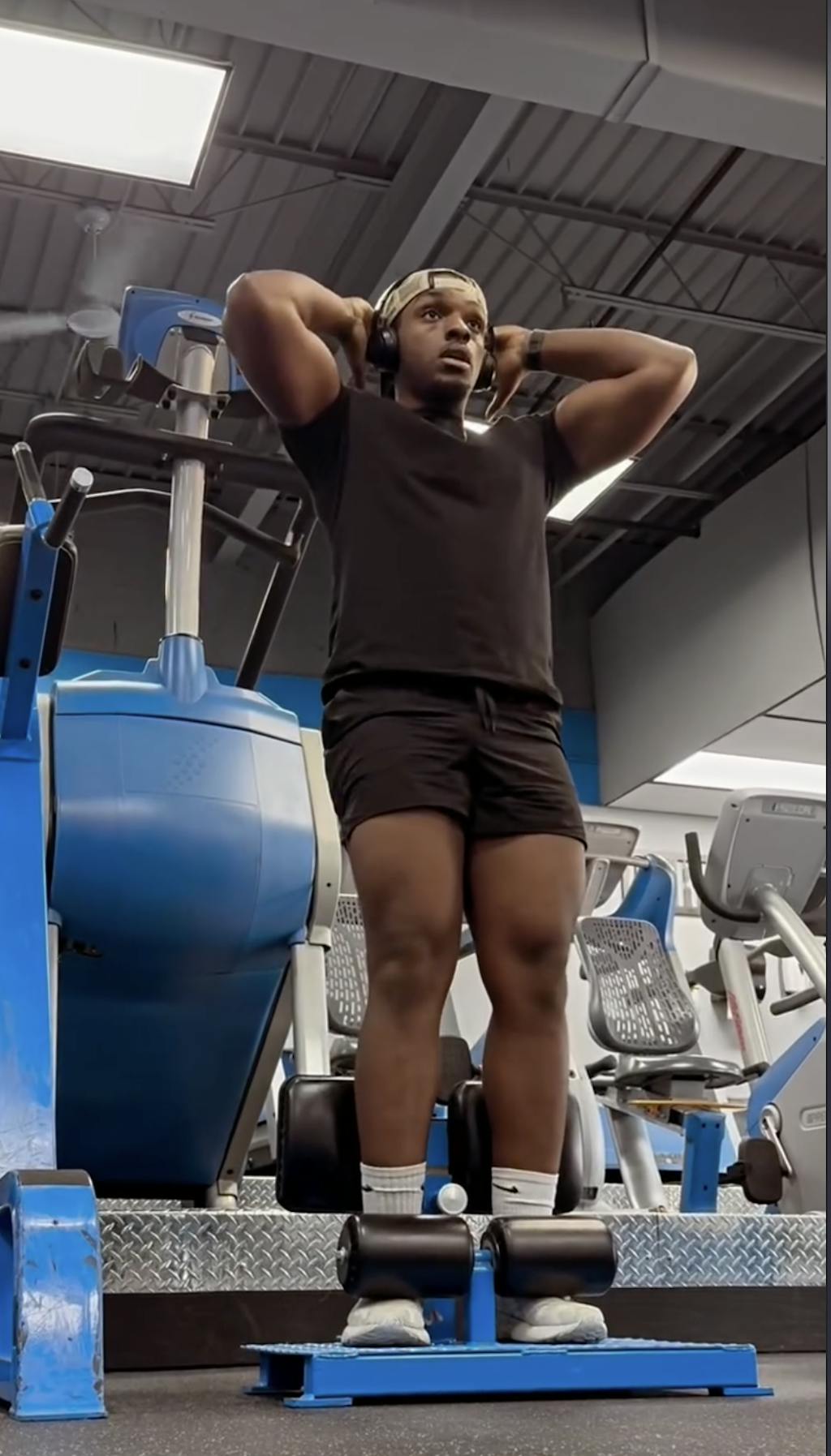 AirFlow Definition Tee Beige – Runner's Athletics