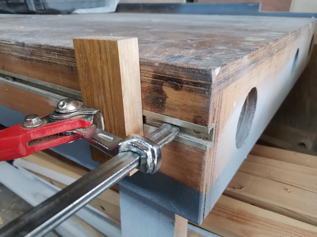 T Track - 19mm | Next Day Delivery – Rutlands Limited