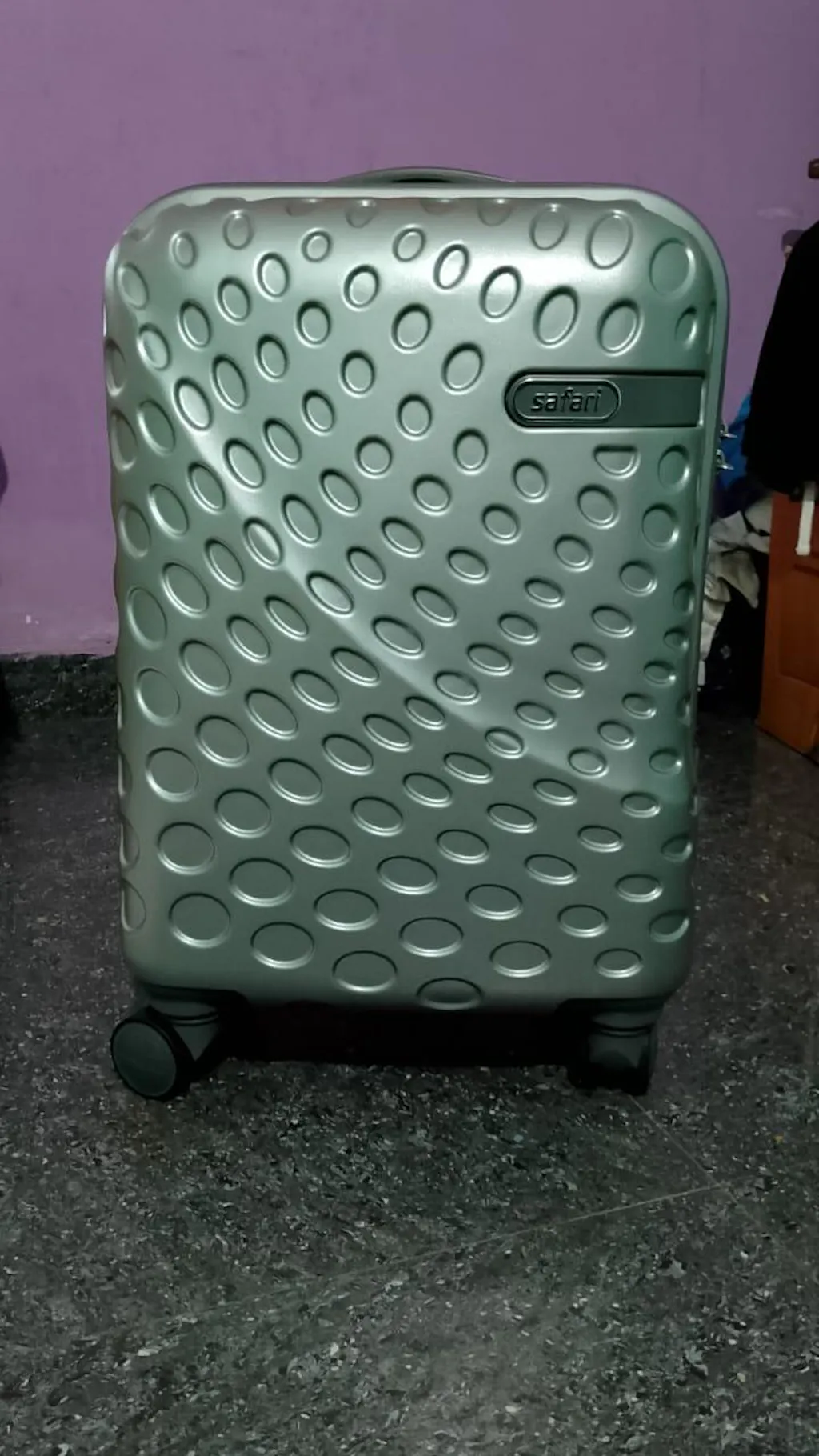Carry on Vs Checked Bag: What is the Difference?