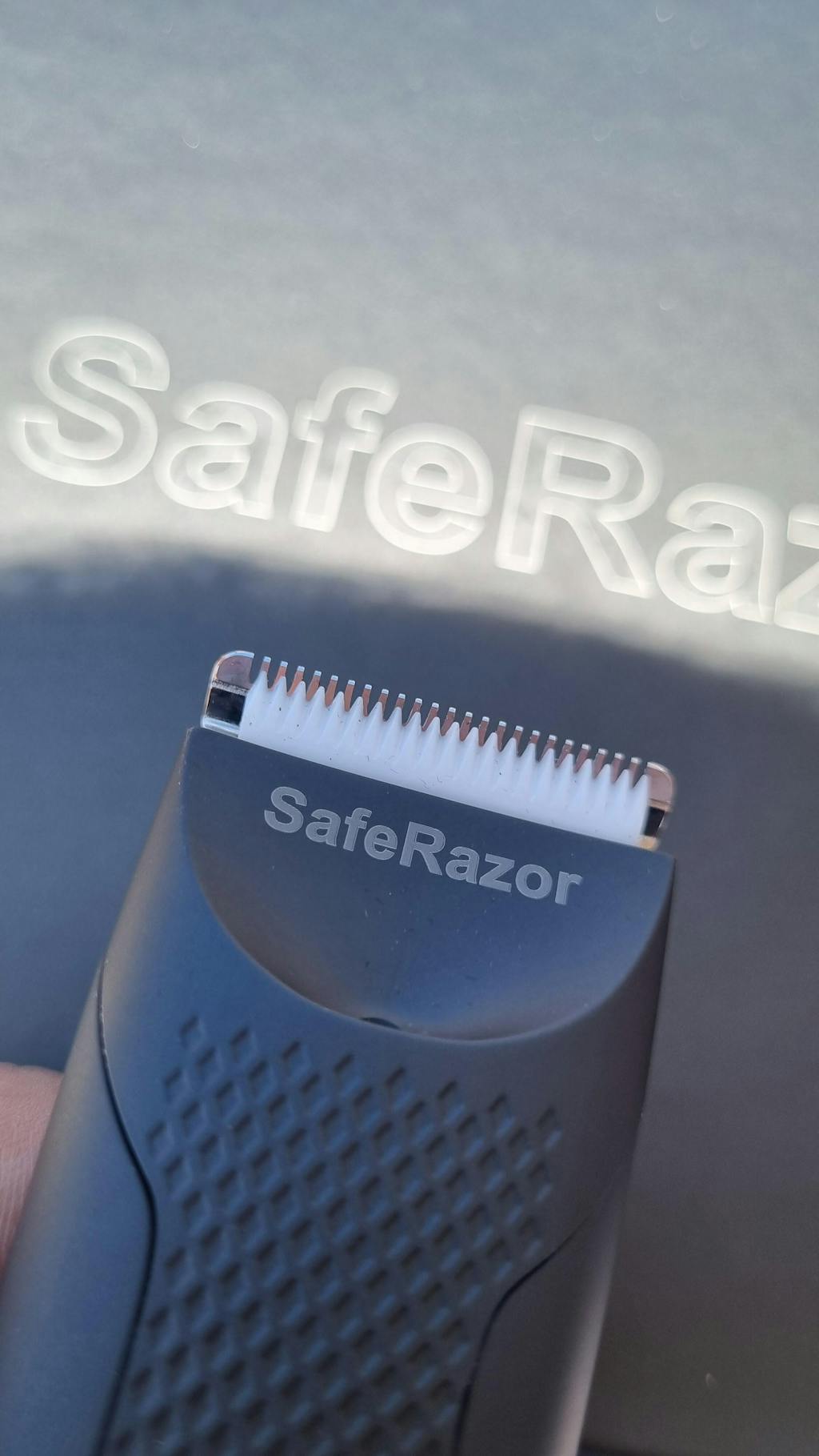 SafeRazor - Rasurá tus zonas íntimas sin cortes – SafeRazor Argentina