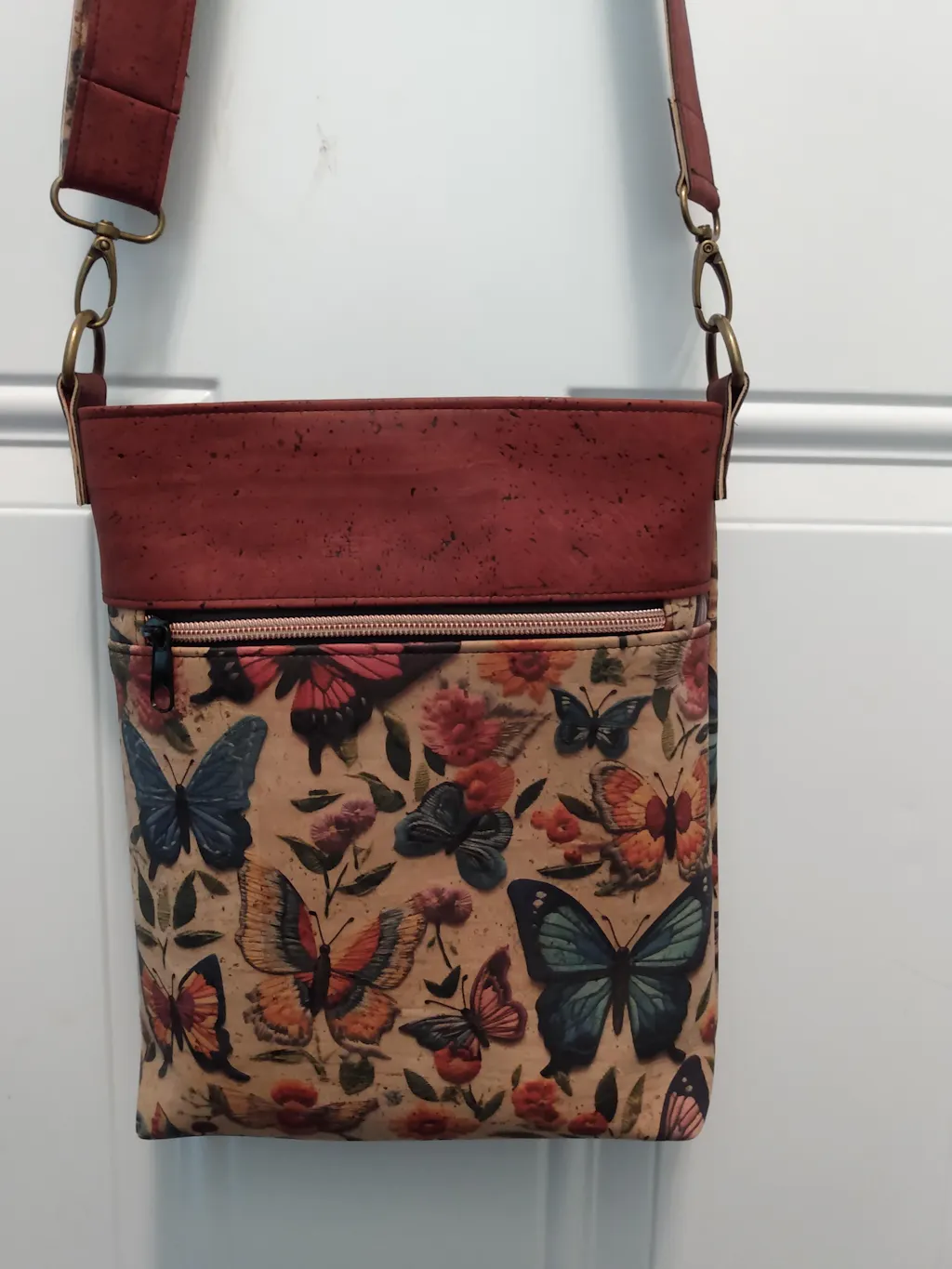 Free! How to Sew with Cork Fabric – Sallie Tomato