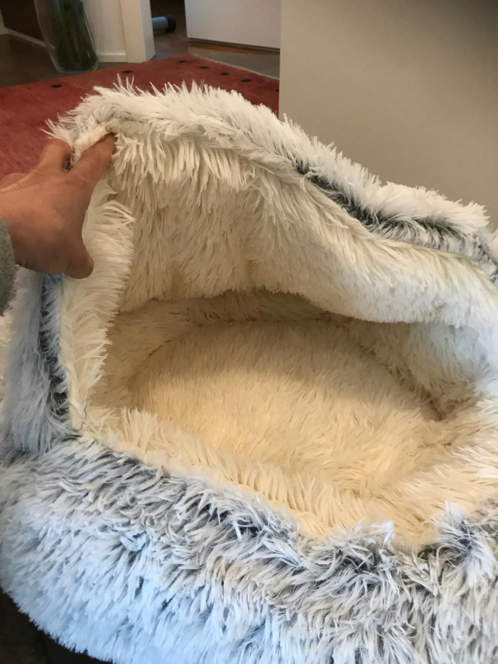 #1 Fluffy Calming Pet Cave – San Frenchie