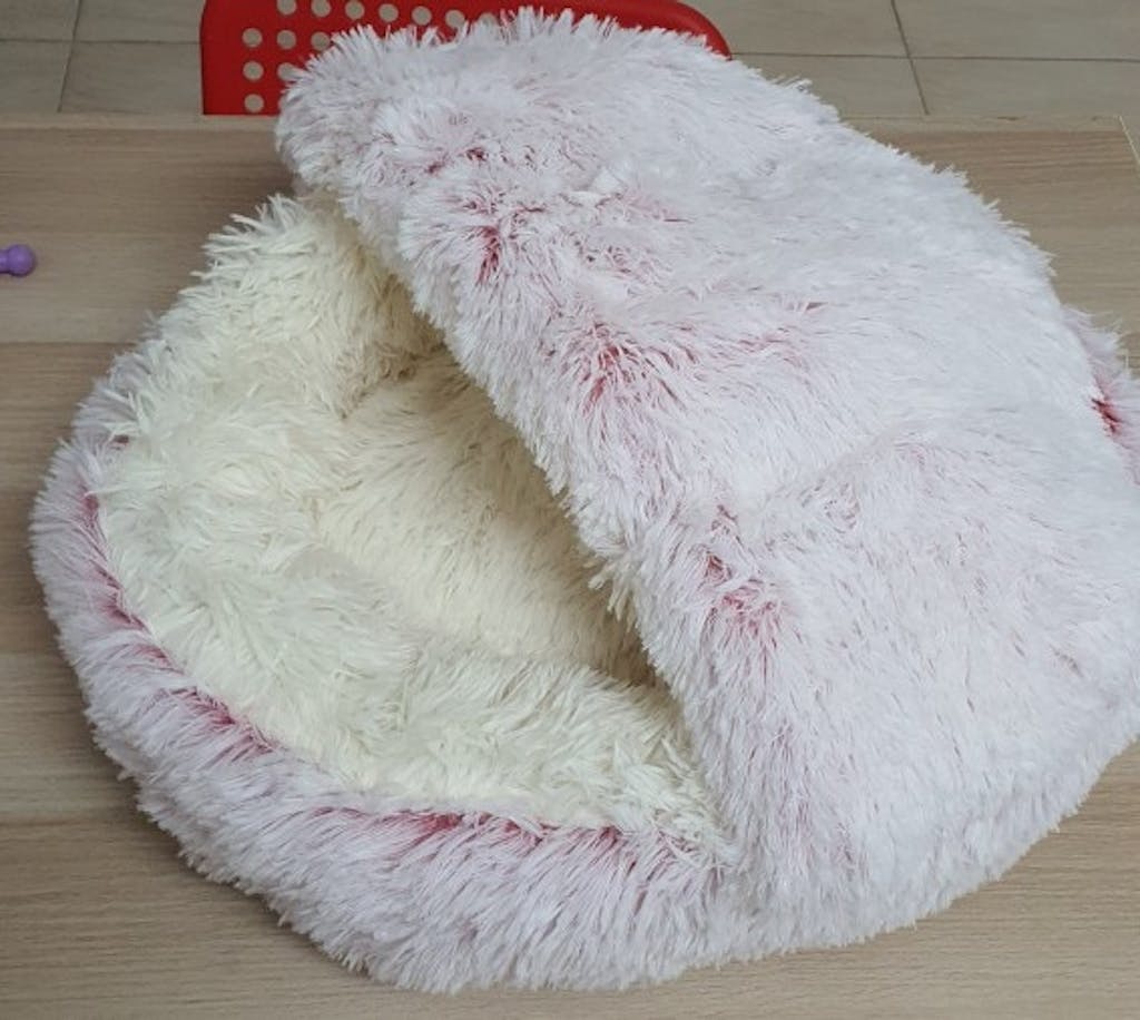 #1 Fluffy Calming Pet Cave – San Frenchie