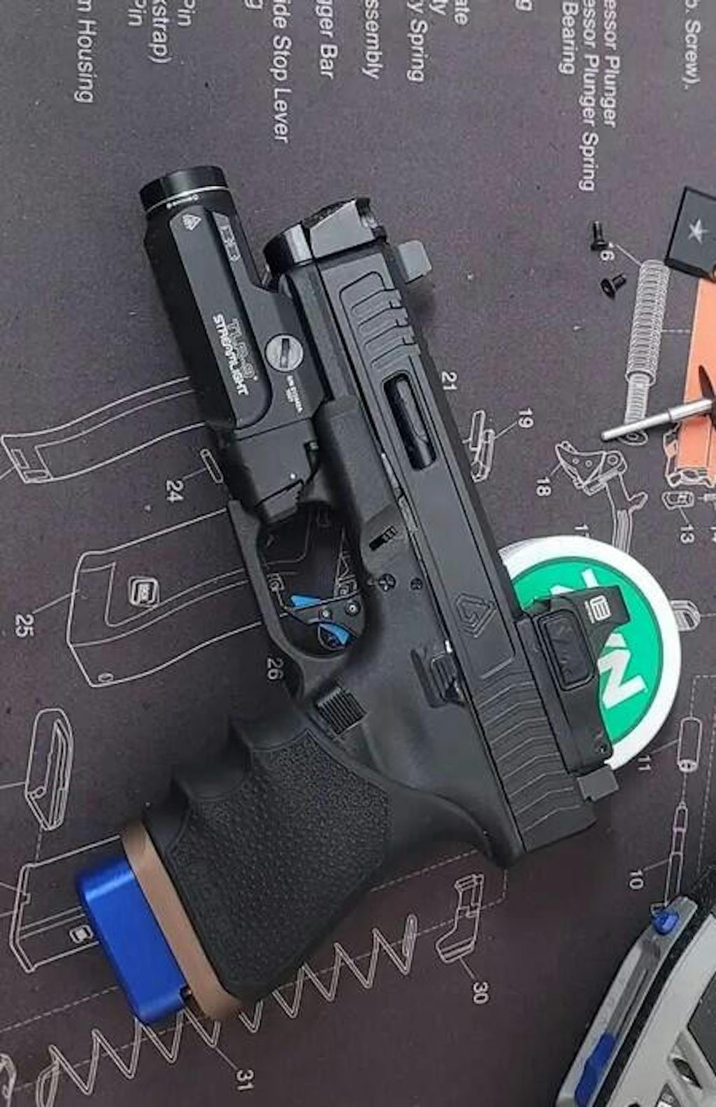 RMR-to-DeltaPoint Pro (4-40 Posts ver.)(Red Dot Adapter Plate) – SAS ...