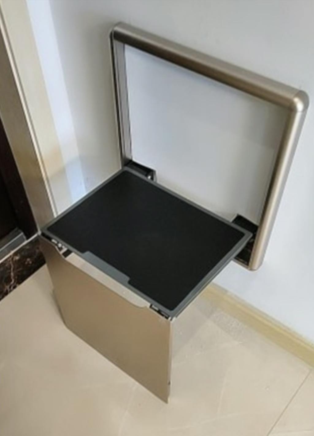 Sedile - Wall mounted, hidden, folding smart chair (aluminum alloy)